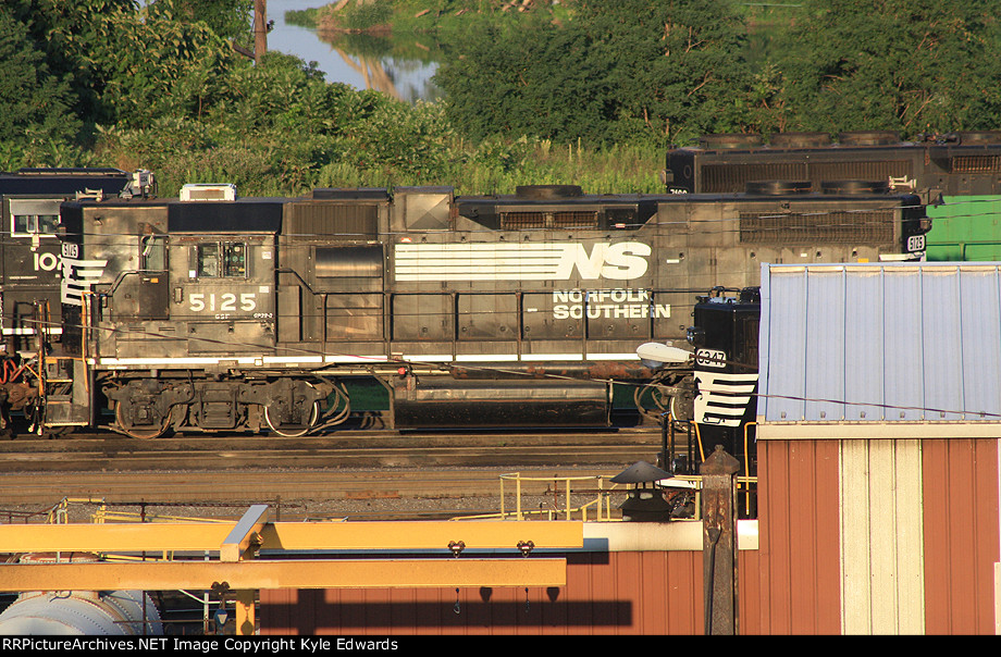 NS GP38-2 #5125